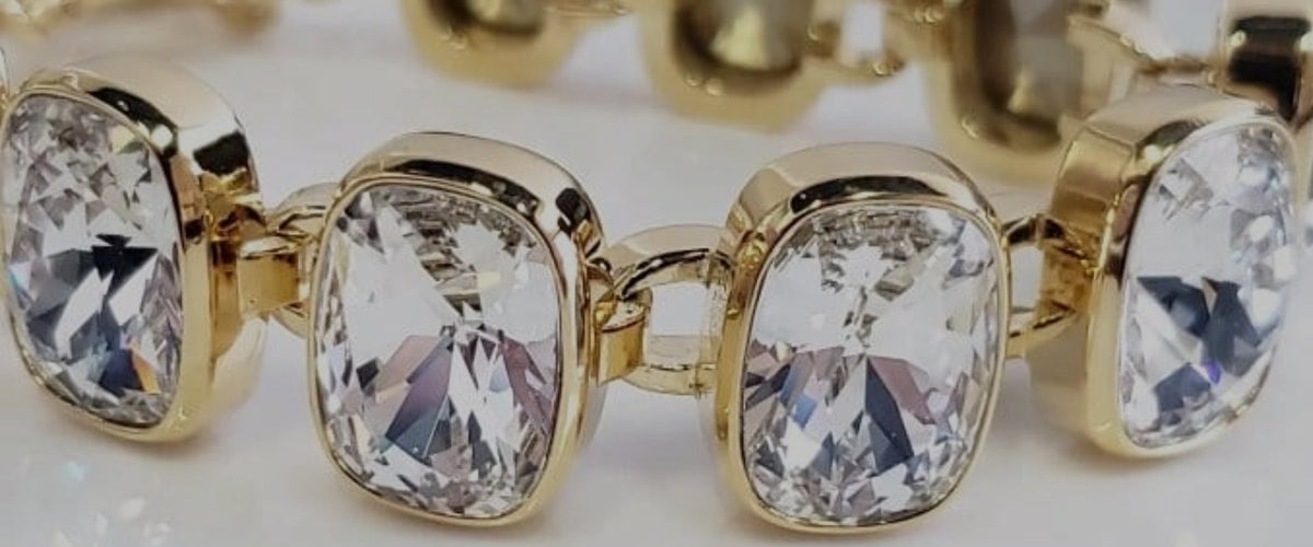 Shop Myka Design at Kisses Lifeology - Women’s Fashion Boutique in ...